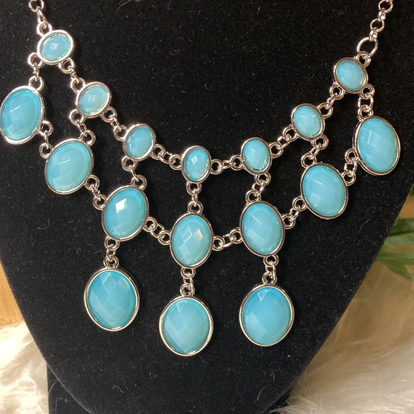 Jewelry | Nwt Gorgeous Showstopping Blue Silver Set W Matching Earrings ...
